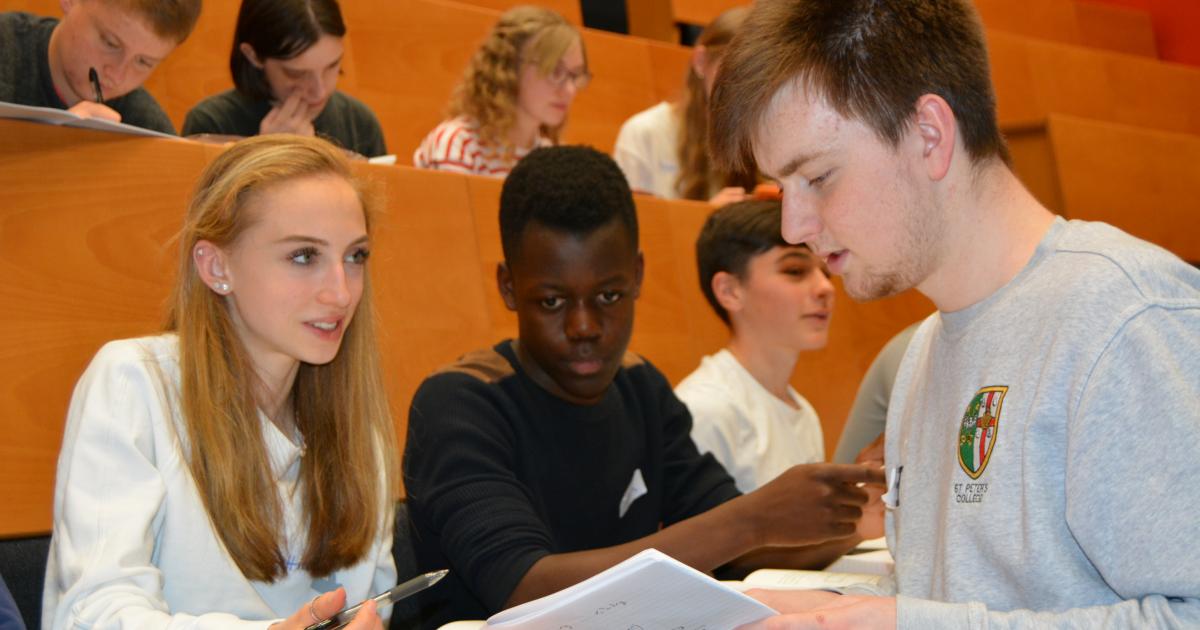 Physics Ambassadors | University of Oxford Department of Physics